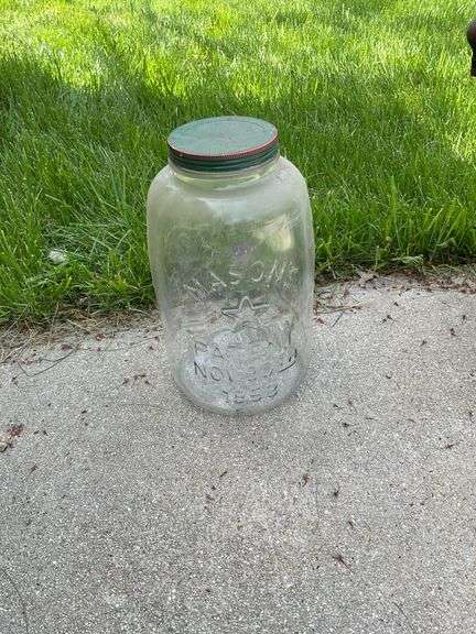 Country store pickle jar - Hurley Real Estate & Auctions