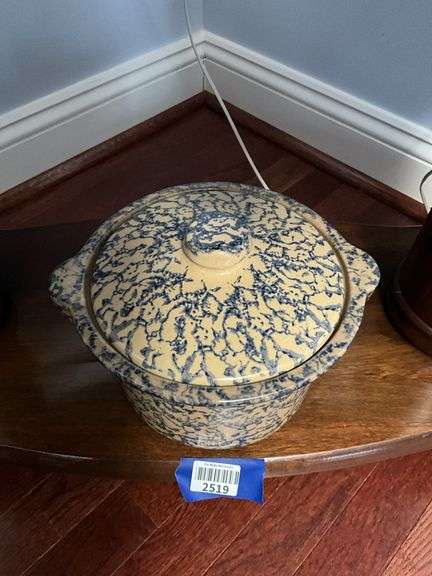 Robinson Ransbottom blue spongeware covered crock - Hurley Real Estate ...