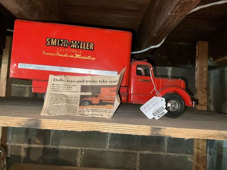 Vintage Smith Miller Smitty Toys box truck - Hurley Real Estate & Auctions