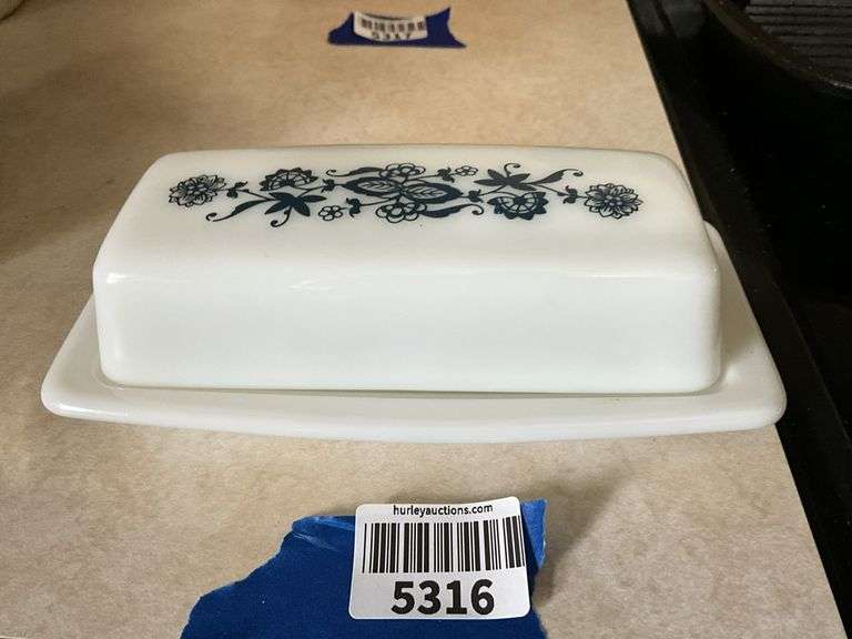 Vintage Pyrex Old Town Blue Onion butter dish - Hurley Real Estate ...