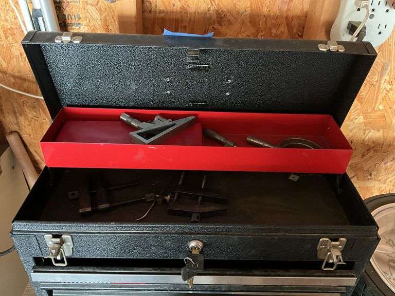 Craftsman Rally Box toolbox w/ key - Hurley Real Estate & Auctions