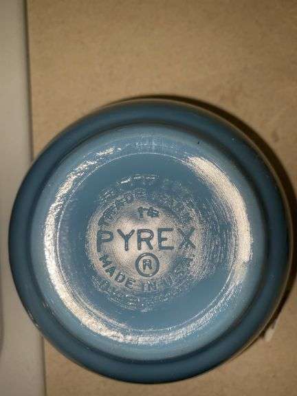 Blue Pyrex Mixing Bowl - Hurley Real Estate & Auctions