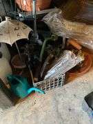 Floor lot: garden soil, potting mix, plastic stool, birdfeeders ...