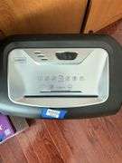 Staples paper shredder - Hurley Real Estate & Auctions