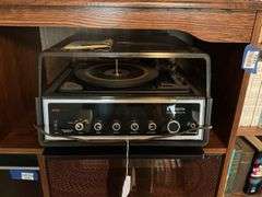 Zenith turntable and speakers - Hurley Real Estate & Auctions