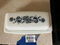 Vintage Pyrex Old Town Blue Onion butter dish - Hurley Real Estate ...