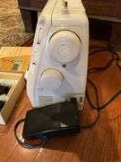 Singer Model 600 Touch & SewvPortable Sewing Machine - Hurley Real ...