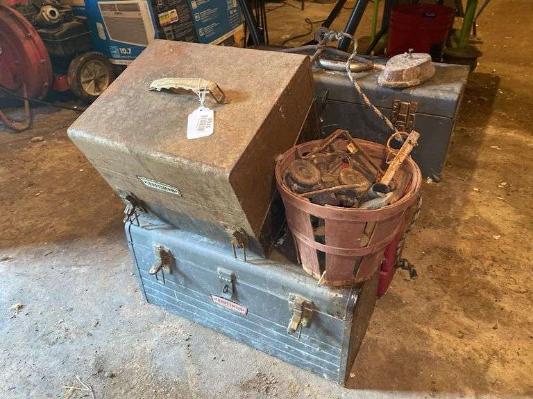 Craftsman toolbox w/ Fairchild circular saw, Craftsman toolbox w ...