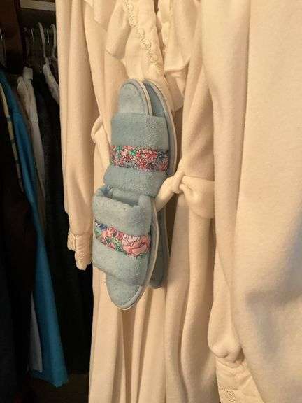 White robe and slippers - Hurley Real Estate & Auctions