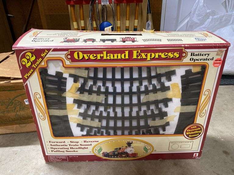 22-pc Overland Express train set battery operated - Hurley Real Estate ...