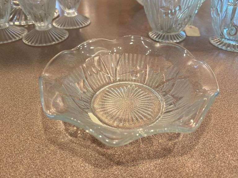 Iris Pattern Depression Glassware - Hurley Real Estate & Auctions
