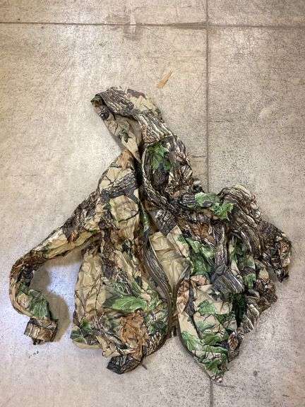 Two camo rain jackets, camo rain pants, mosquito cap - Hurley Real ...