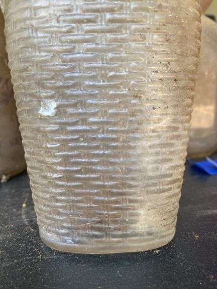 Basket weave long neck flask glass bottle - Hurley Real Estate & Auctions