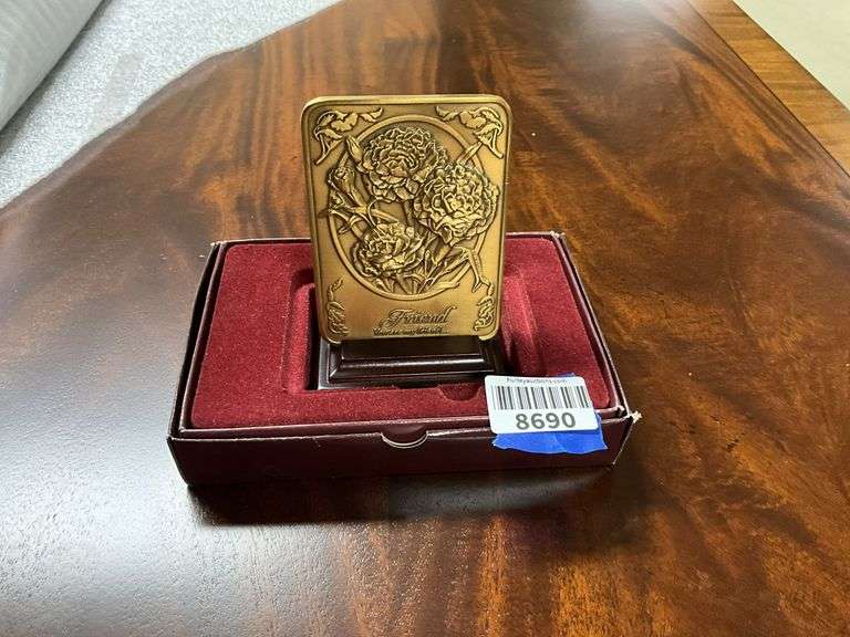 Gerald Henry Friend plaque on stand, in box - Hurley Real Estate & Auctions