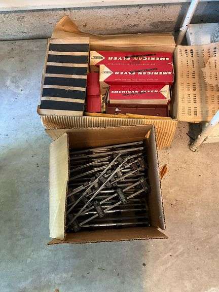 Gilbert American Flyer train set in boxes - Hurley Real Estate & Auctions