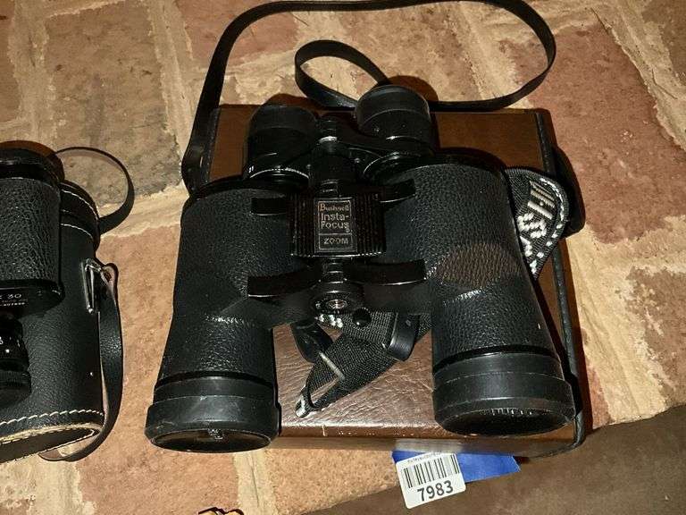 Bushnell Instafocus binoculars w/ case - Hurley Real Estate & Auctions