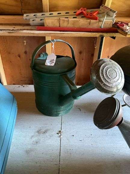 Green metal watering can - Hurley Real Estate & Auctions
