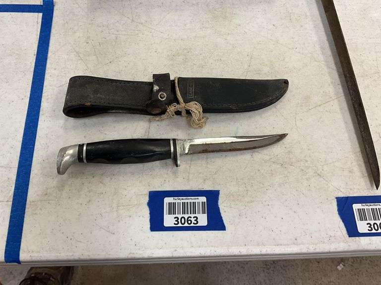 Case 2 Finn knife with sheath - Hurley Real Estate & Auctions