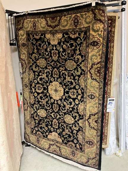 Sultanabad hand knotted wool rug 4x6 - Hurley Real Estate & Auctions