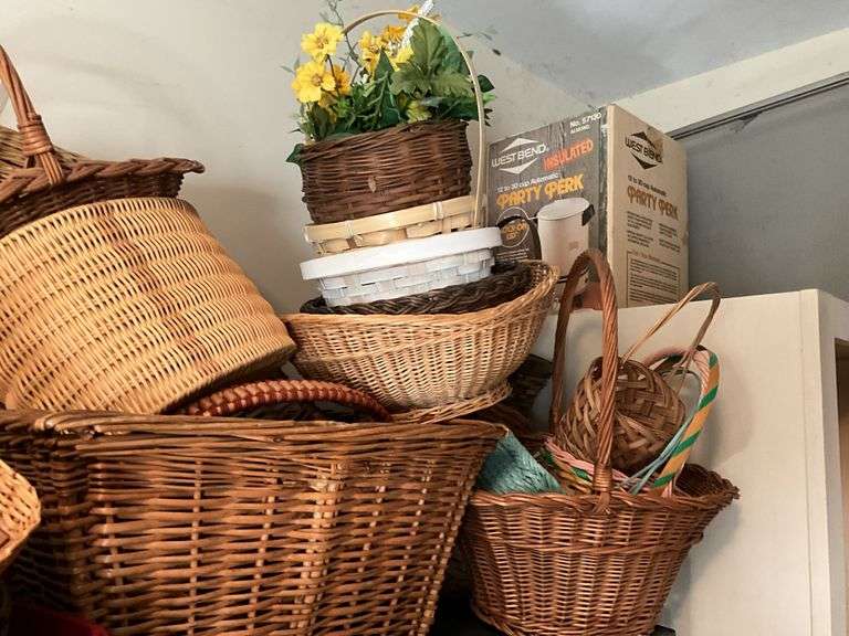 Baskets lot - Hurley Real Estate & Auctions