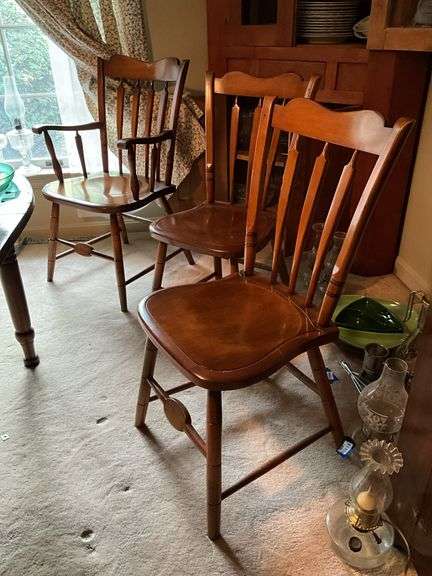 Set of six arrow back Windsor dining chairs, set includes two arm ...