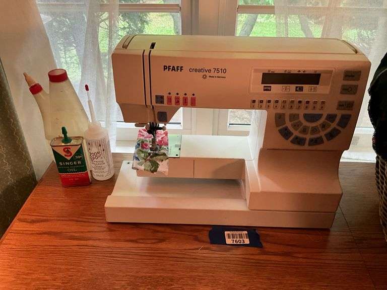Pfaff Creative 7510 portable sewing machine, and sewing machine oil ...