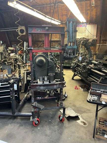 Red Arrow Tow Bar Mfg. Co Hydraulic Press, includes contents. - Hurley ...