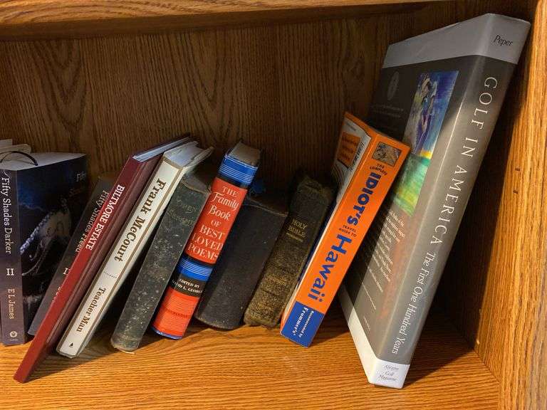 Misc book lot - Hurley Real Estate & Auctions