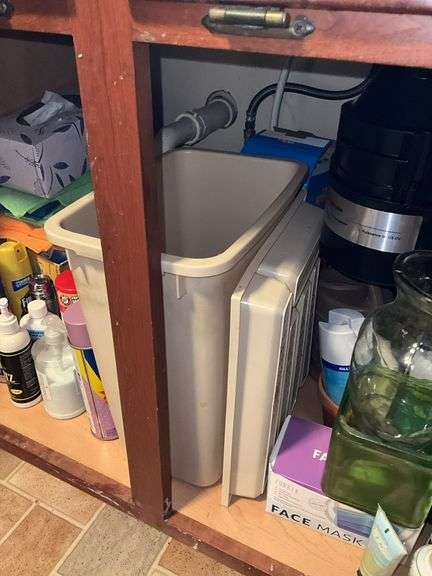 Under sink contents - Hurley Real Estate & Auctions