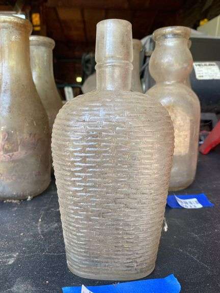 Basket weave long neck flask glass bottle - Hurley Real Estate & Auctions