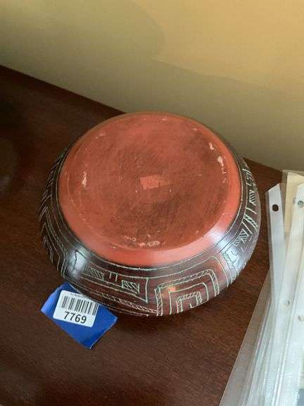 South American style incised redware bowl - Hurley Real Estate & Auctions