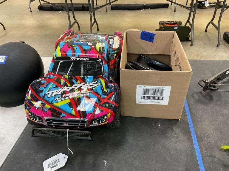 Traxxas RC car with controller, battery and charger - Hurley Real ...