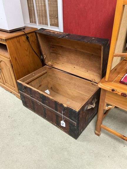Antique camel back trunk 30x21x17 - Hurley Real Estate & Auctions