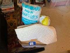 Poly-fil, quilt batting, quilt pattern - Hurley Real Estate & Auctions