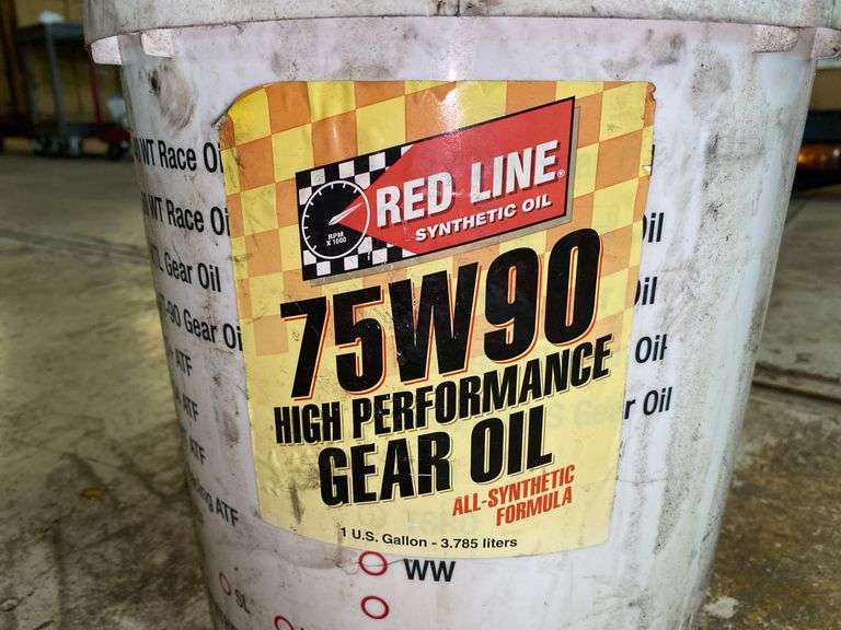 Gear oil bucket with pump - Hurley Real Estate & Auctions