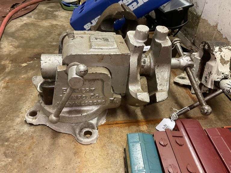 EMMERT MFG CO./ WAYNESBORO PA bench vise - Hurley Real Estate & Auctions