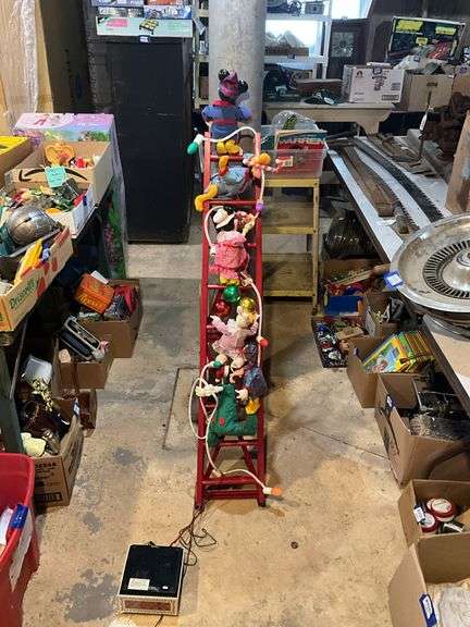 Mickey Mouse and Disney character lighted Christmas ladder - Hurley ...