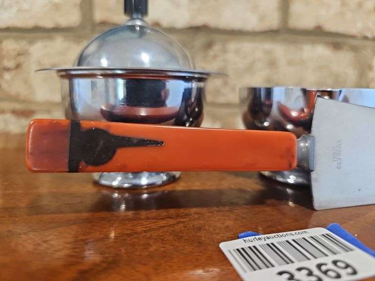 1939 Worlds Fair bakelite handled cake server, and Art Deco Chase ...
