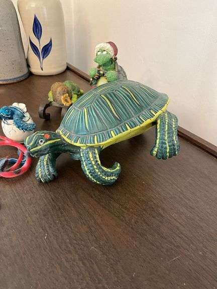 Turtle figurines and rubber snakes - Hurley Real Estate & Auctions
