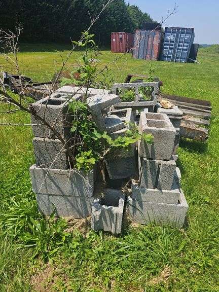 concrete block lot - Hurley Real Estate & Auctions