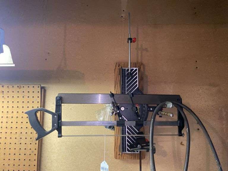 Hempe miter saw/ miter box - Hurley Real Estate & Auctions