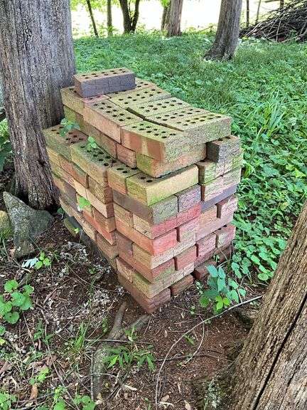 Blocks and bricks lot - Hurley Real Estate & Auctions