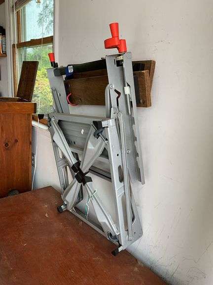 Work mate - Hurley Real Estate & Auctions