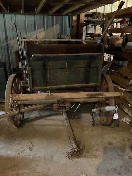 Antique Buckboard wagon - Hurley Real Estate & Auctions