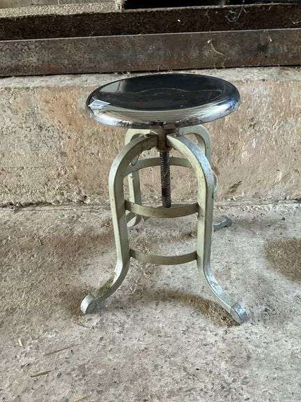 Industrial metal adjustable stool - Hurley Real Estate & Auctions