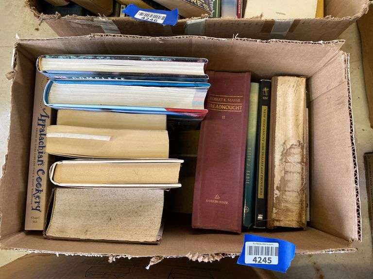 Box of books, see photos for details - Hurley Real Estate & Auctions