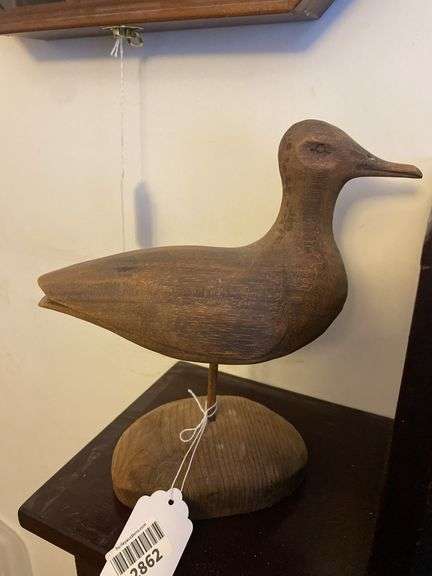 Wooden shorebird carving - Hurley Real Estate & Auctions