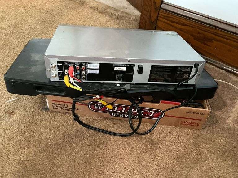 Sanyo DVD/VHS player, sound bar - Hurley Real Estate & Auctions