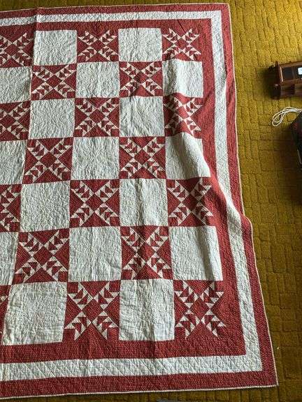 Red & white patchwork quilt - Hurley Real Estate & Auctions