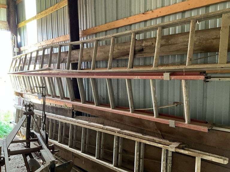 Middle ladder - extension ladder - Hurley Real Estate & Auctions